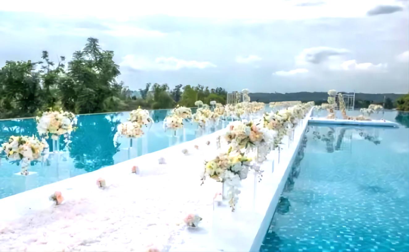 Acrylic Wedding Stage /Acrylic Platform Stage / Swimming Pool Glass ...