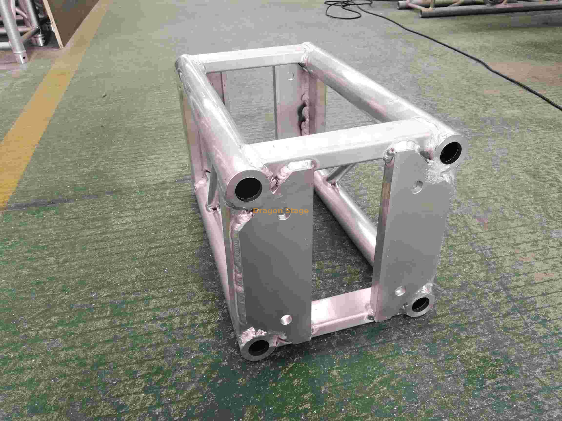 Outdoor aluminum light box truss thomas truss from China manufacturer ...