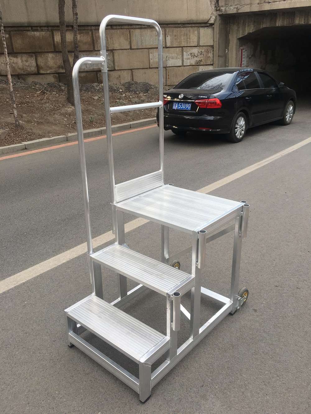 Aluminum Rolling Work Platform with Wheels from China manufacturer ...