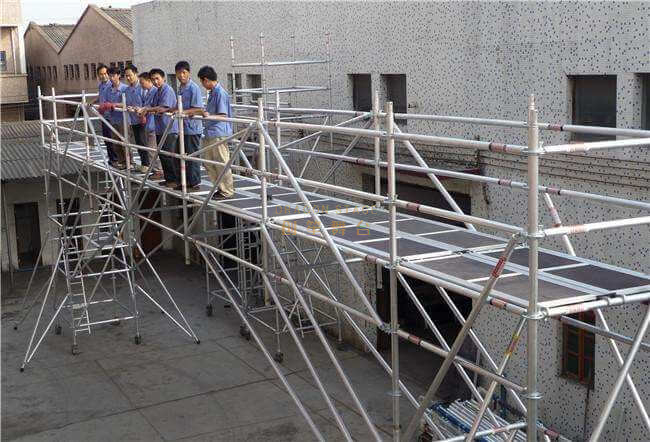 Construction Mobile Double scaffolding with step ladder from China ...