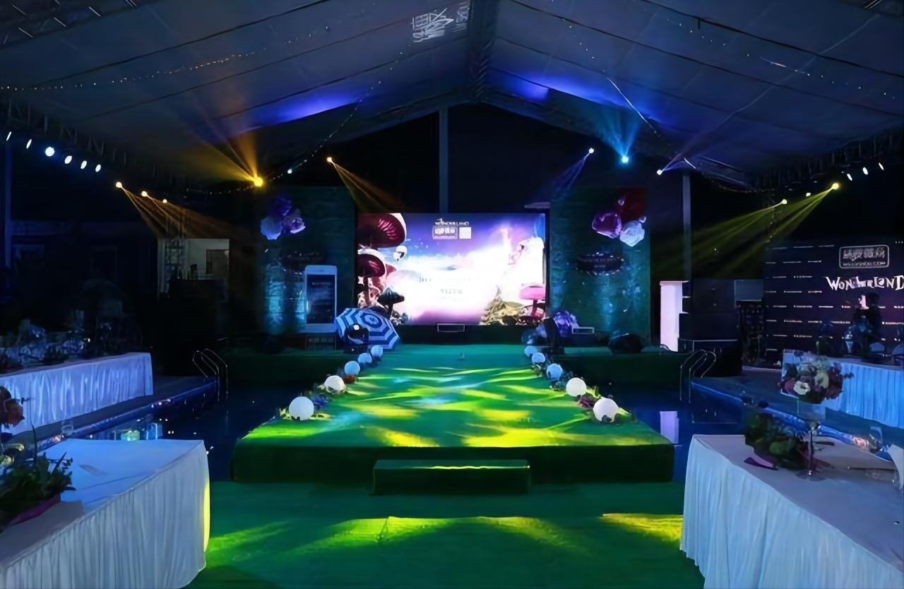 Outdoor Swimming Pool Aluminum Glass Panel Assemble Stage from China ...