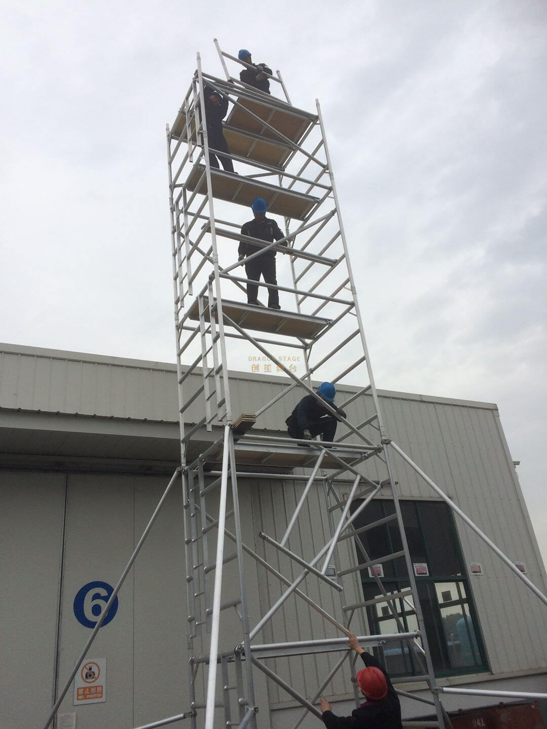 Building with ladder outdoor feet from China manufacturer - DRAGON STAGE