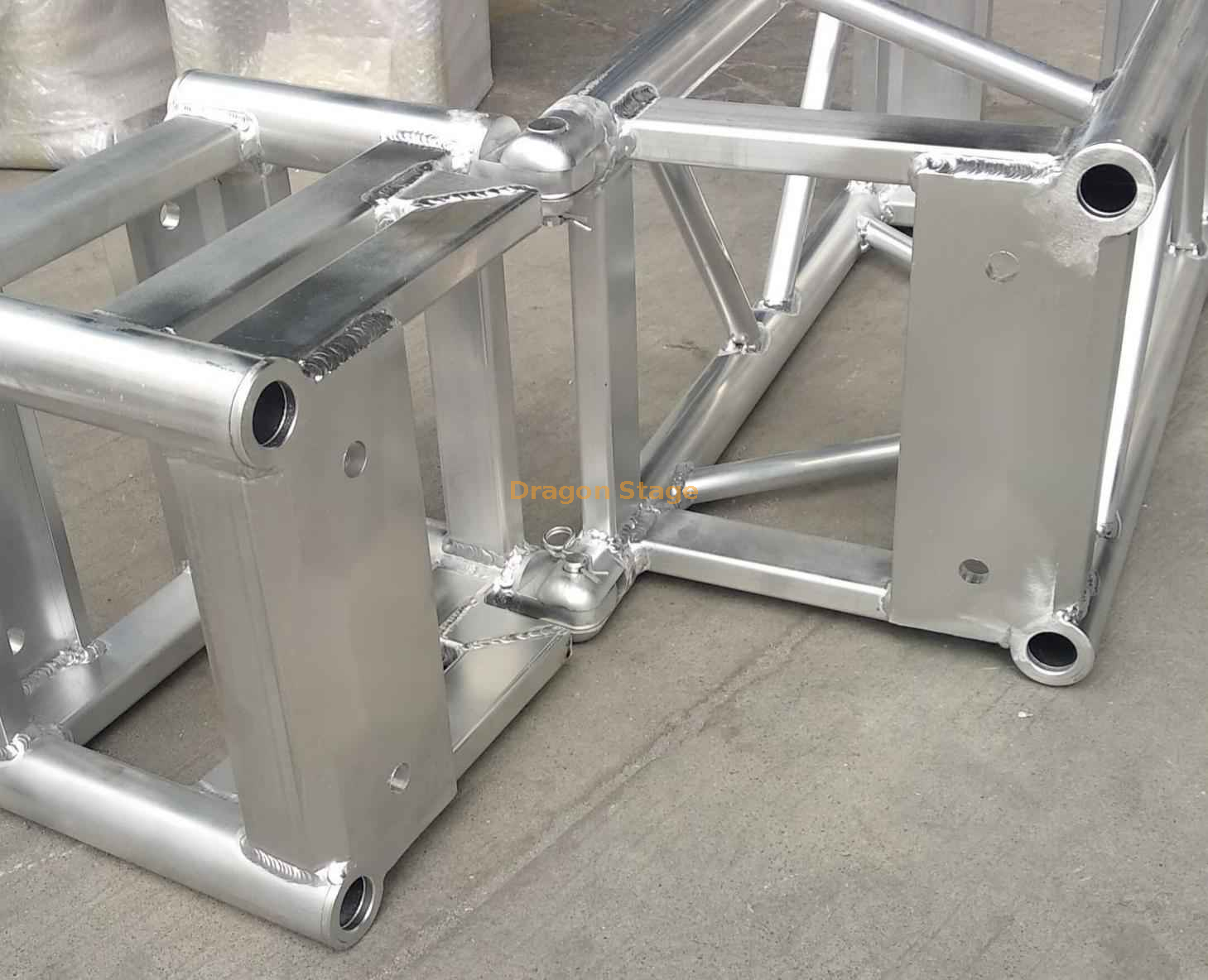 Aluminum Bolt Truss with Hinges Section for Stage Tower from China ...